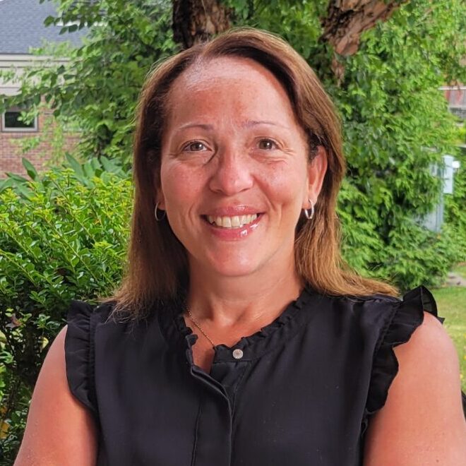 Crump, Angelique | St. Thomas Aquinas College